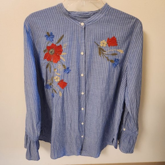 LOFT | Tops | Loft Women Shirt Long Sleeves Bluewhite Stripes ...